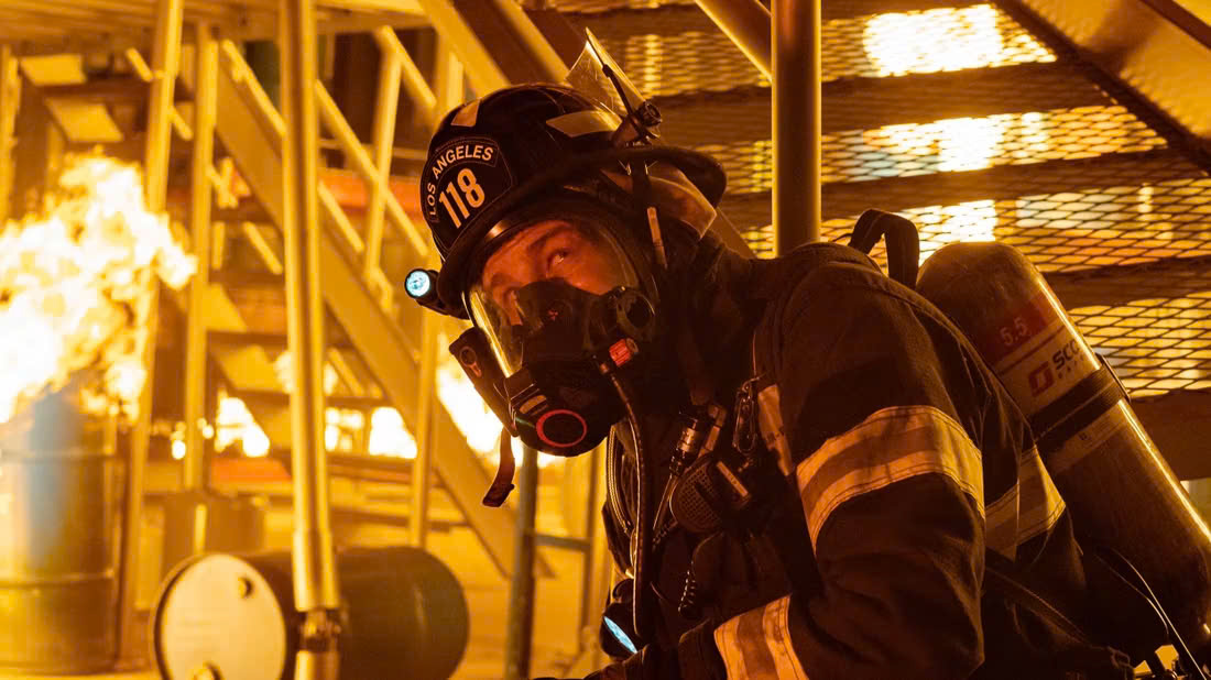 Run For Your Life As ‘9-1-1’ Season 8 Sneak Peek Unleashes the “Bee ...